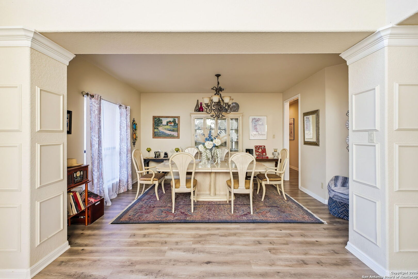 3019 Single Peak - The Howell Group