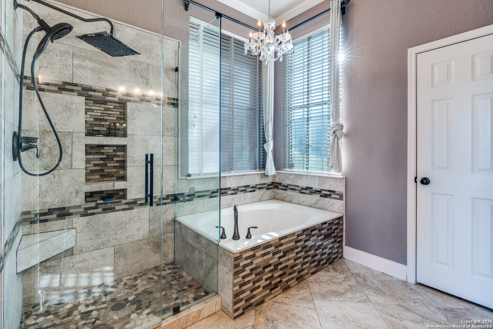 3327 Monarch - The Howell Group